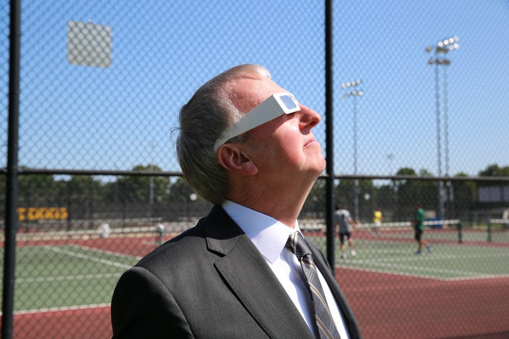 Watch the Solar Eclipse safely - Walt Disney Elementary School